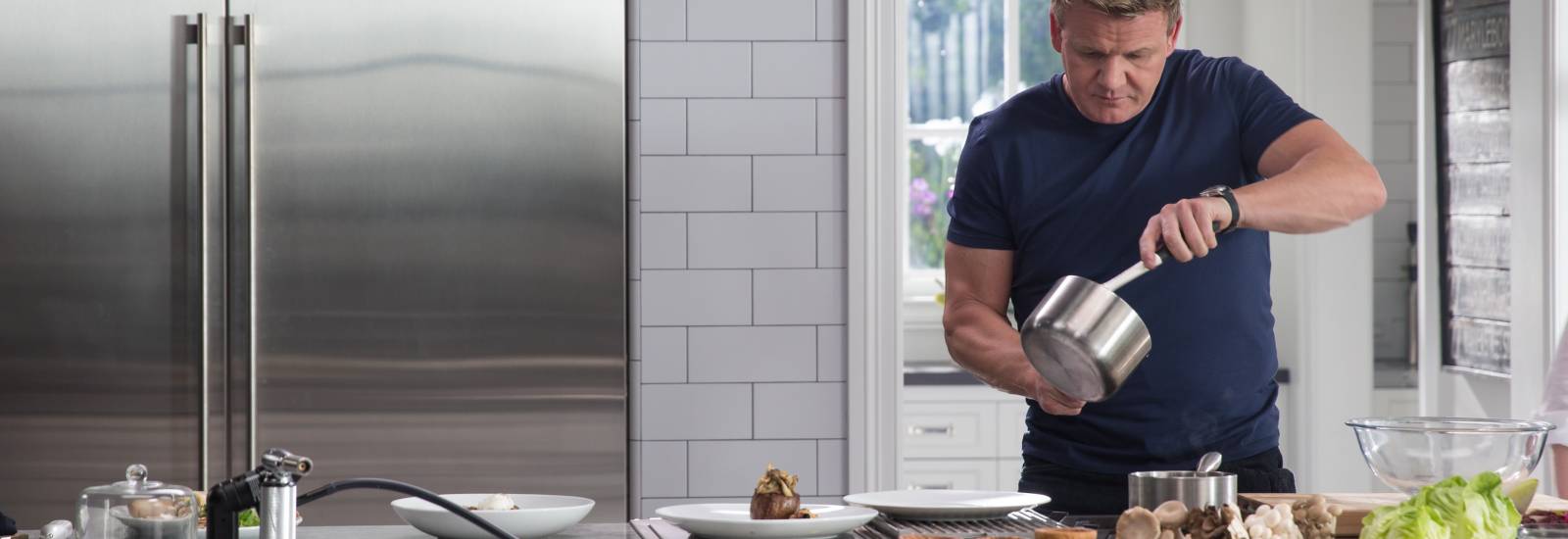 Gordon Ramsay's Roast Beef Dinner Recipe - Rich Flavor & Easy Steps